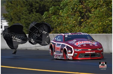 Team Summit Drivers Vie for Pro Stock Championship at Auto Club NHRA Finals