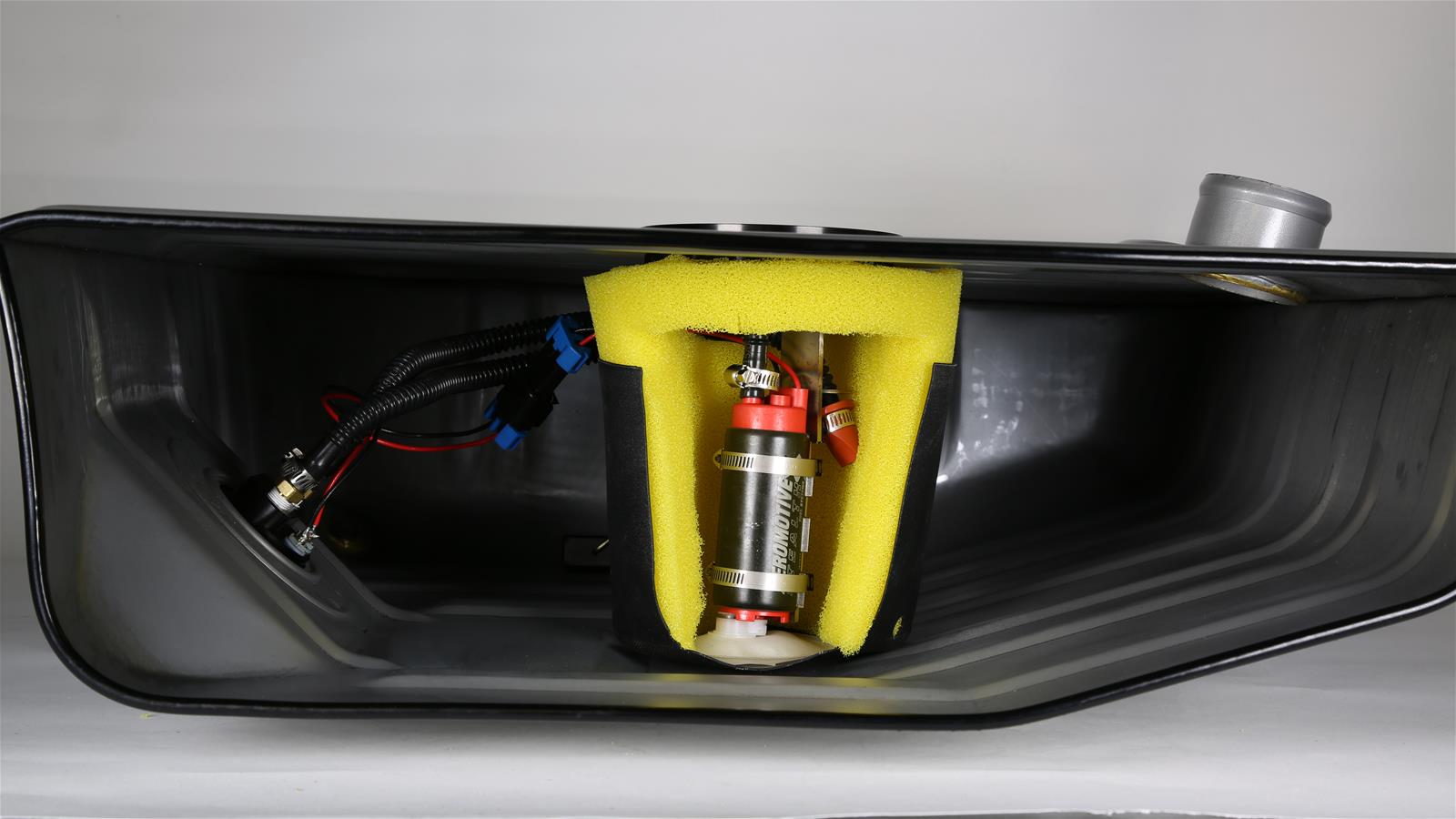 Aeromotive 18137 Aeromotive Gen II Stealth Fuel Tanks | Summit Racing