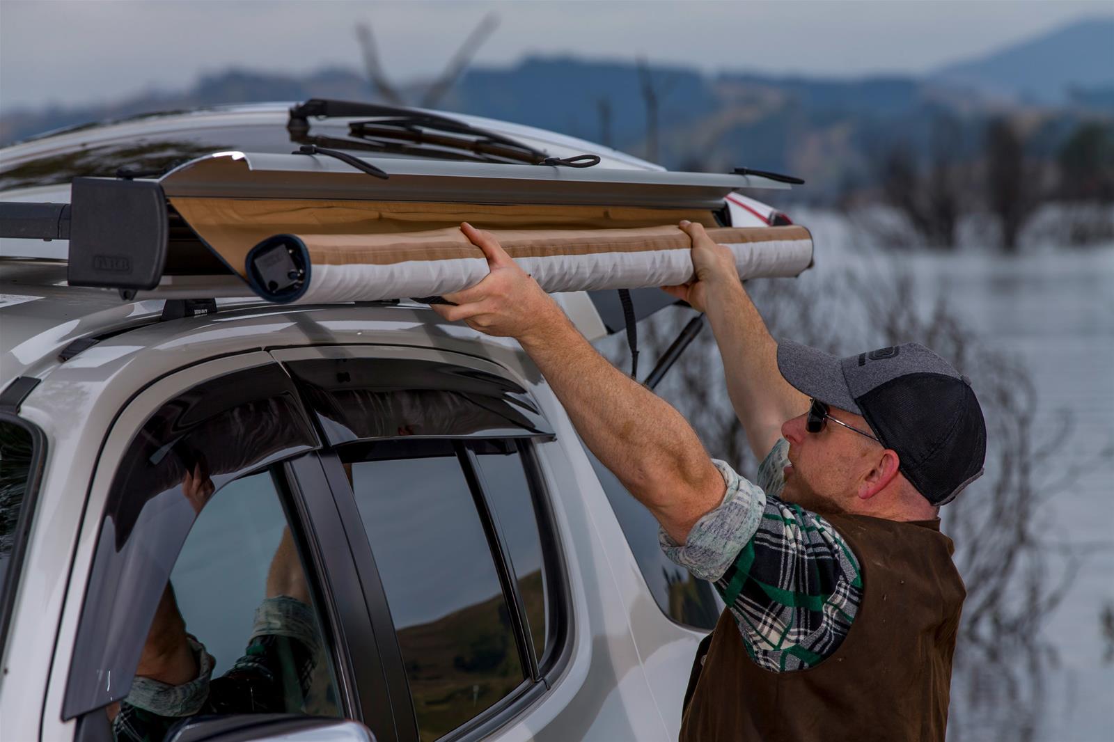 ARB 814411 ARB Touring Retractable Awnings With Light Kit | Summit Racing