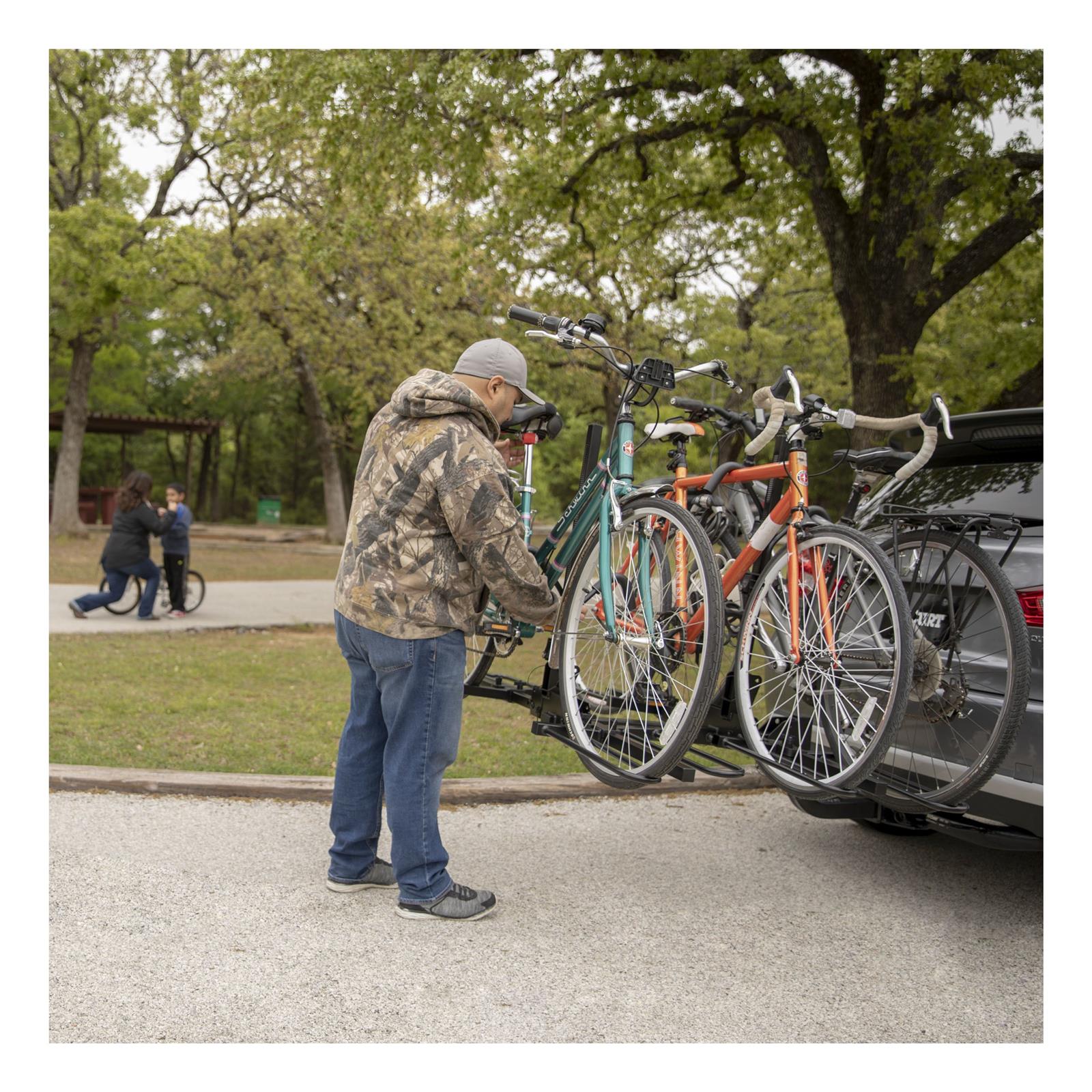 Curt Manufacturing 18087 CURT Tray-Style Hitch Bike Racks | Summit Racing