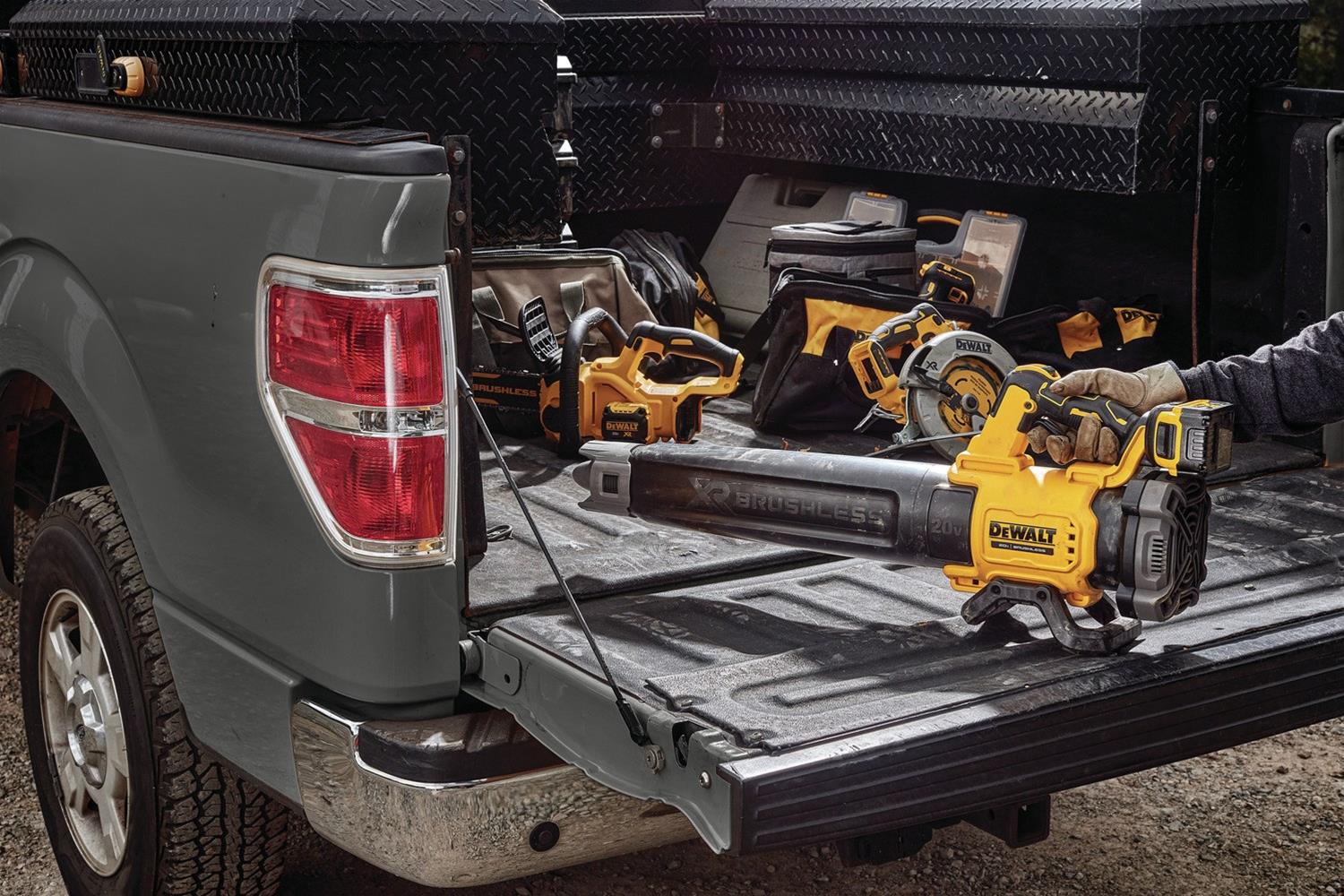 Dewalt DCBL722B Dewalt 20 V MAX XR Brushless Handheld Blowers | Summit ...