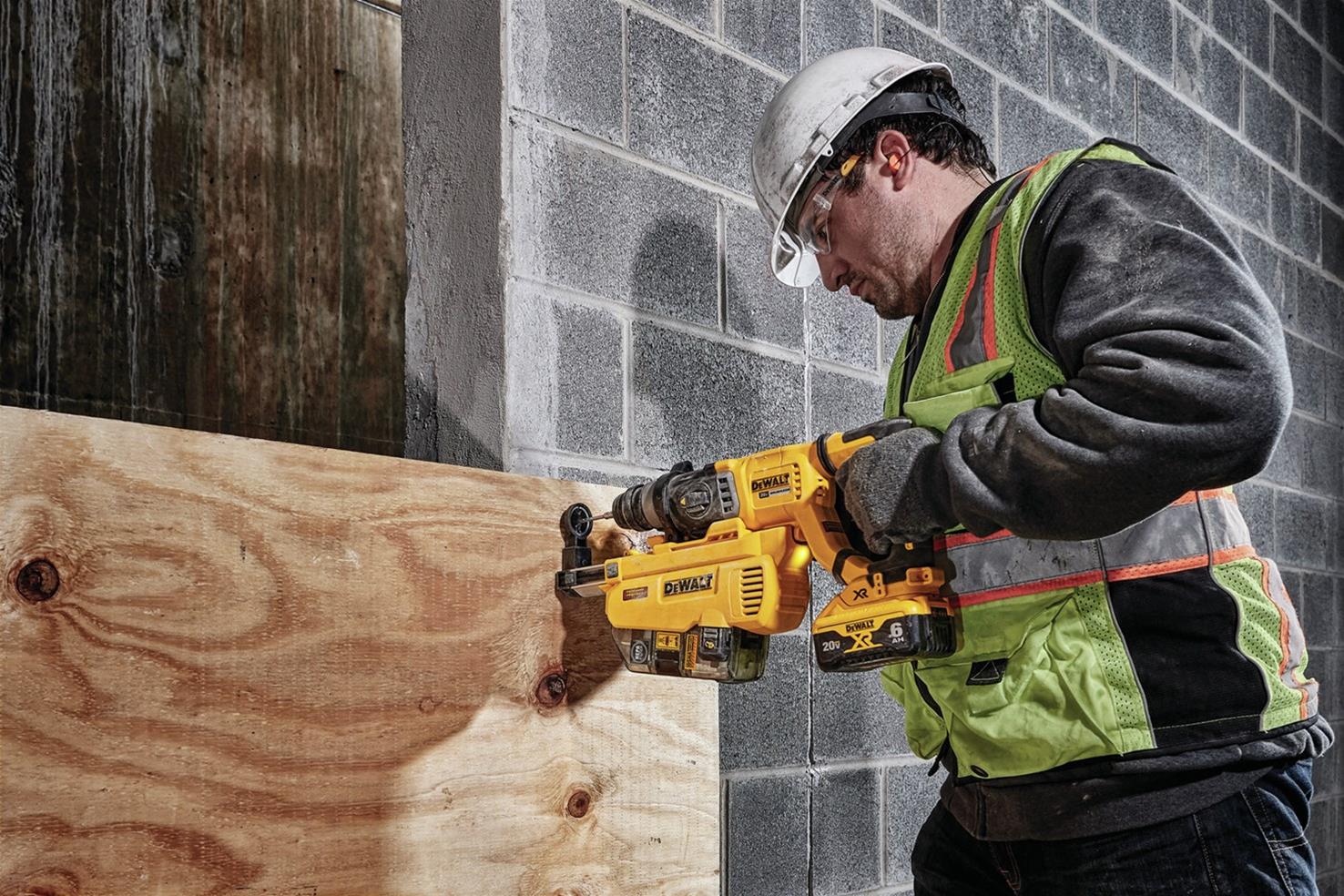 Dewalt DCH263R2DH Dewalt 20 V MAX XR Brushless 1 1 8 in. SDS Plus D Handle Rotary Hammer Dust Extraction Kits Summit Racing