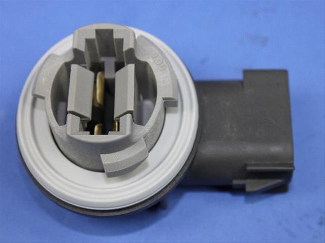 Mopar Replacement 68060655AA Mopar Replacement Light Bulb Sockets ...
