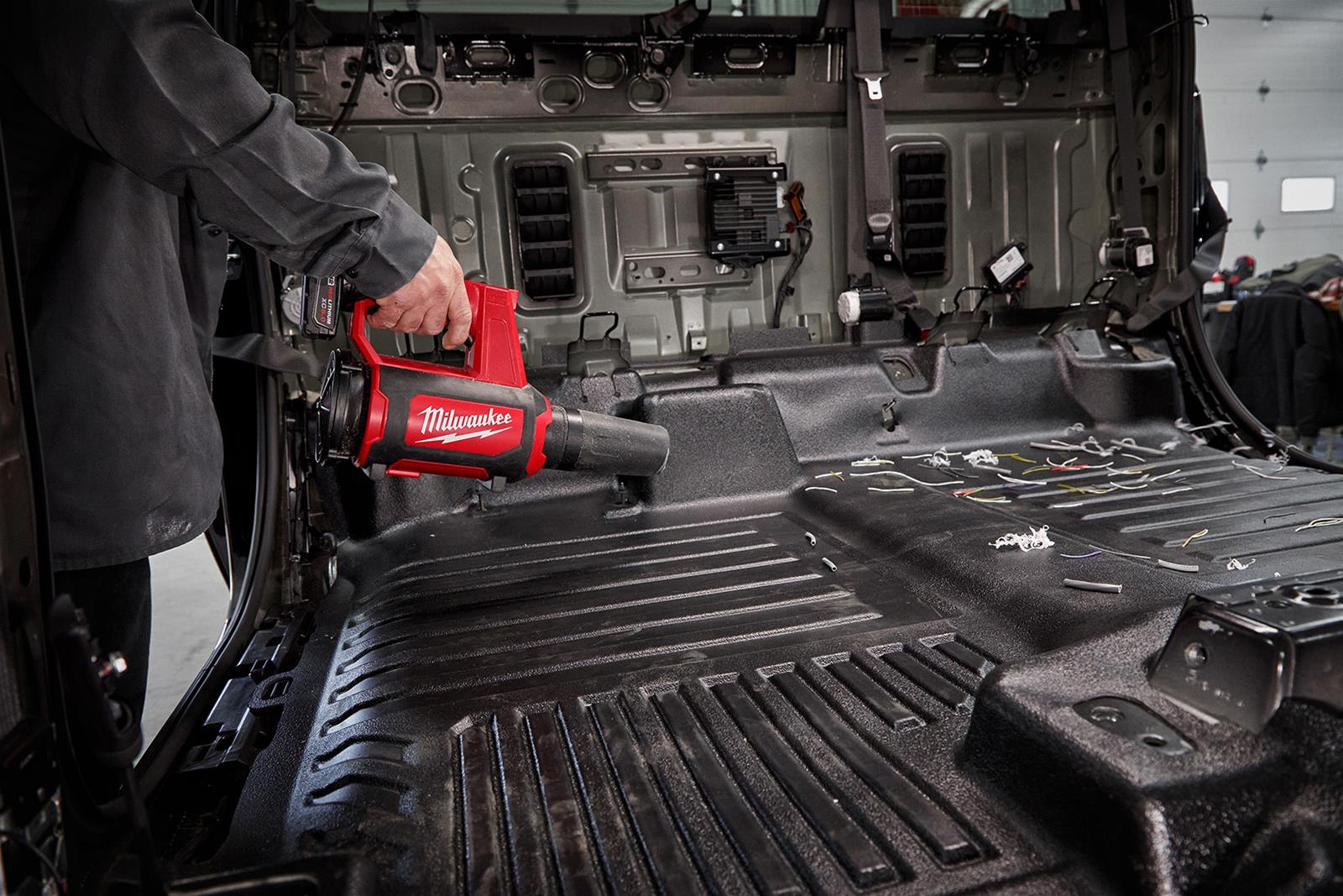 Milwaukee Tool 0852-20 Milwaukee M12 Compact Blowers | Summit Racing
