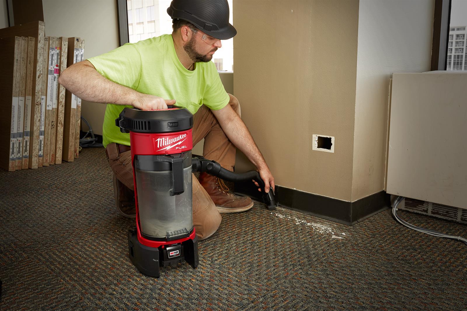 Milwaukee Tool 0885-20 Milwaukee M18 FUEL 3-in-1 Backpack Vacuum ...