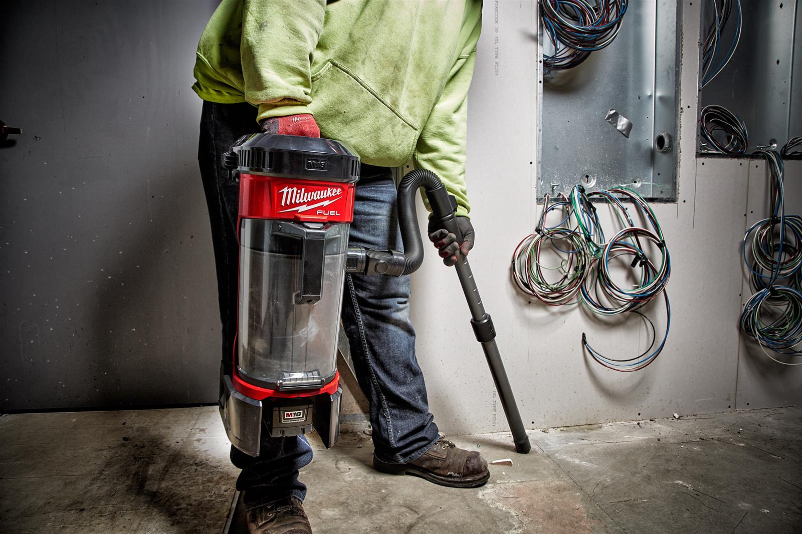 Milwaukee Tool 0885-20 Milwaukee M18 FUEL 3-in-1 Backpack Vacuum ...