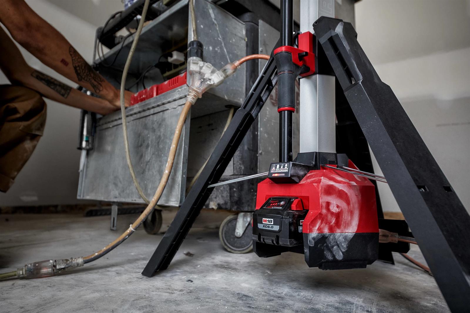 Milwaukee Tool 2136-20 Milwaukee M18 ROCKET Tower Lights | Summit Racing