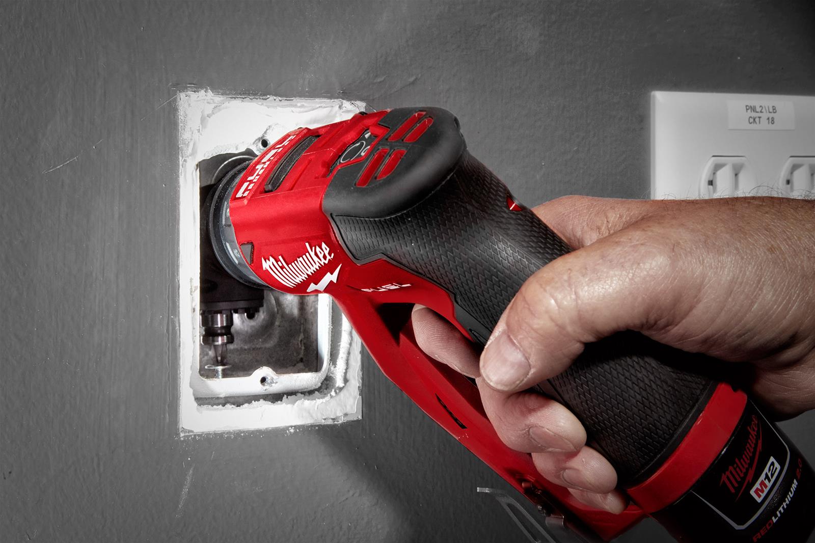 Milwaukee Tool 2505-22 Milwaukee M12 FUEL Installation Drill Drivers ...