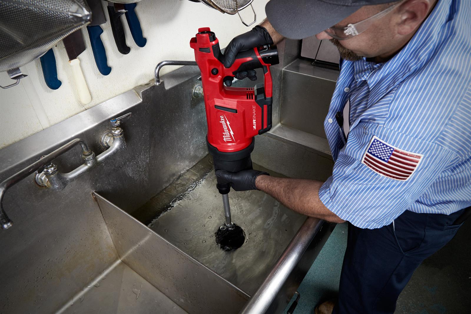 Milwaukee Tool 2572B-21 Milwaukee M12 AIRSNAKE Drain Cleaning Air Guns ...