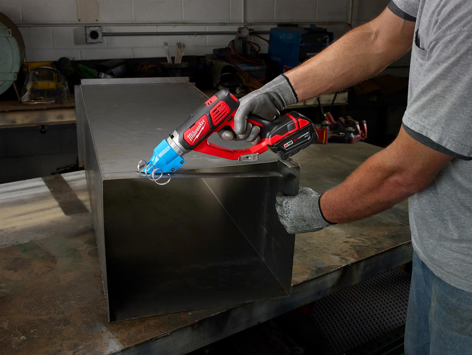 Milwaukee Tool 2636-20 Milwaukee M18 14-Gauge Double-Cut Shears ...