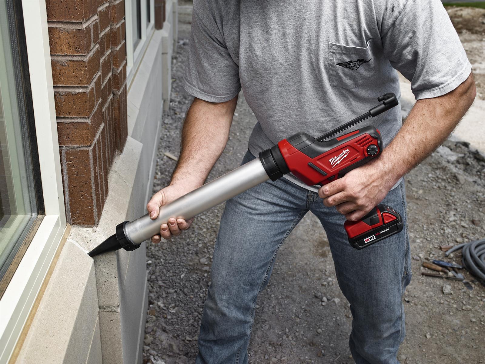 Milwaukee Tool 2641-20 Milwaukee M18 Cordless Caulk and Adhesive Guns ...
