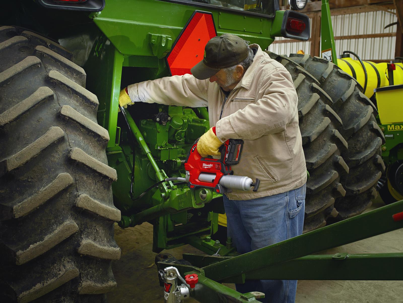 Milwaukee Tool 2646-20 Milwaukee M18 Cordless 2-Speed Grease Guns ...