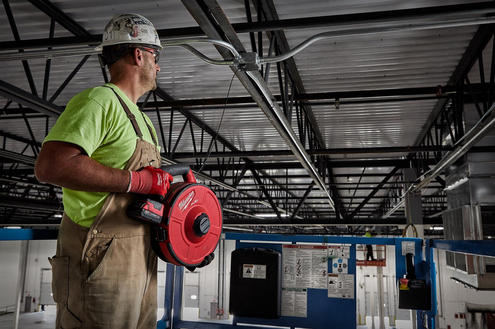 Milwaukee Tool 2873B-22 Milwaukee M18 FUEL ANGLER Pulling Fish Tapes ...