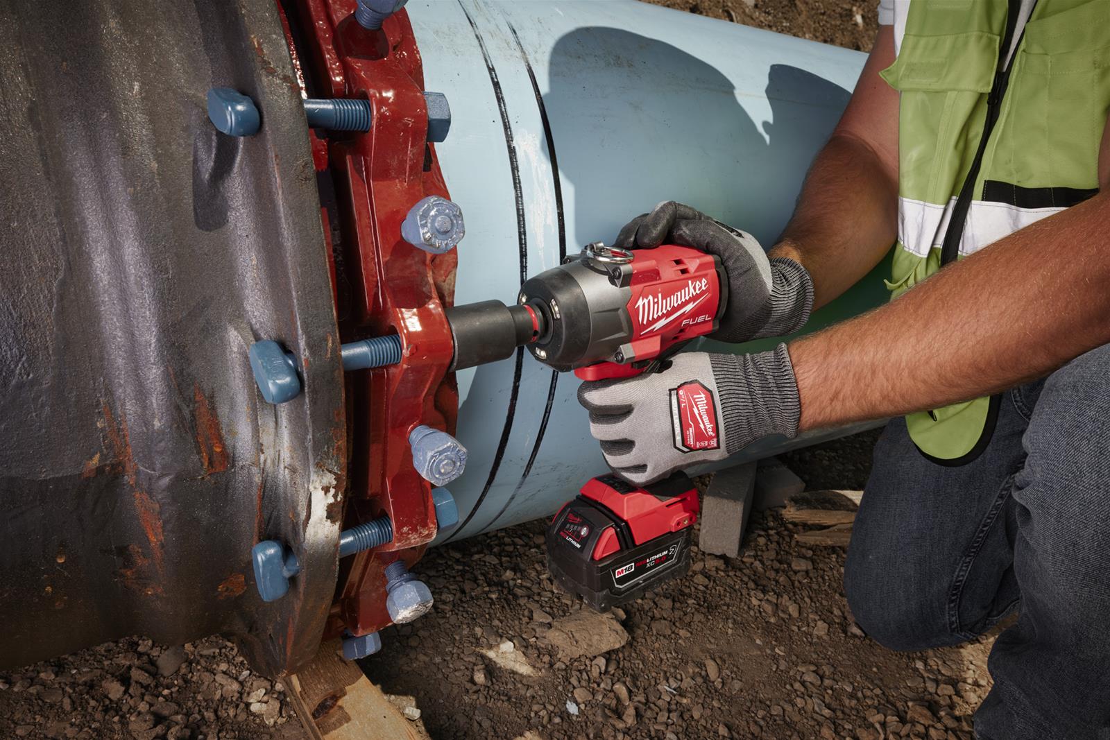 Milwaukee Tool 2966-20 Milwaukee M18 FUEL 1/2 in. High-Torque Impact ...