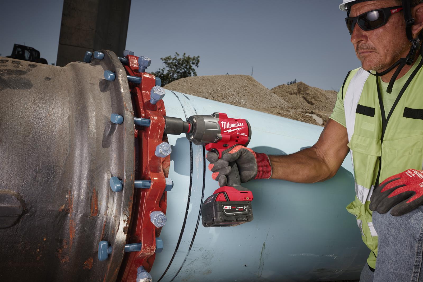 Milwaukee Tool 2967-21B Milwaukee M18 FUEL 1/2 in. High-Torque Impact ...