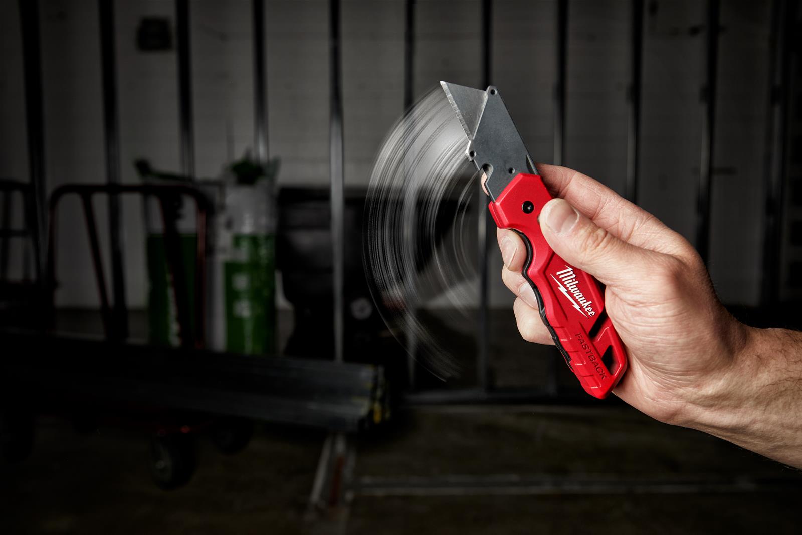 Milwaukee Tool 48-22-1504 Milwaukee FASTBACK Folding Utility Knives ...