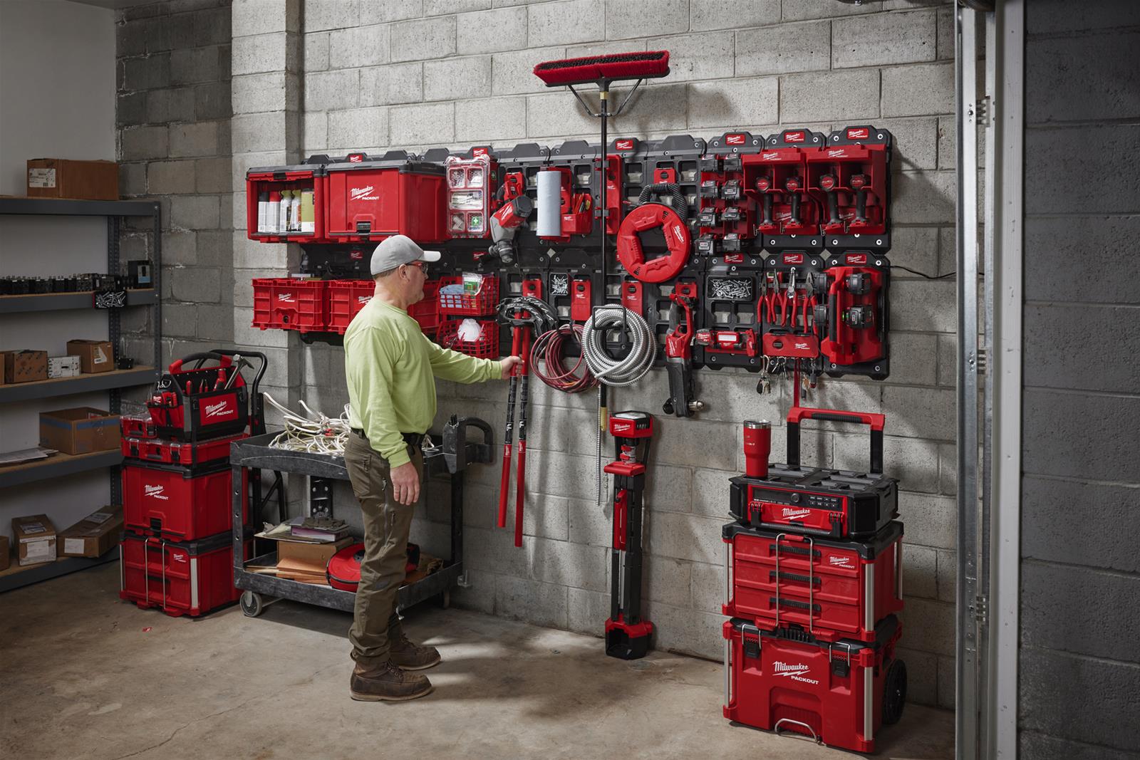 Milwaukee Tool 48-22-8071 Milwaukee PACKOUT Magnetic Bins | Summit Racing
