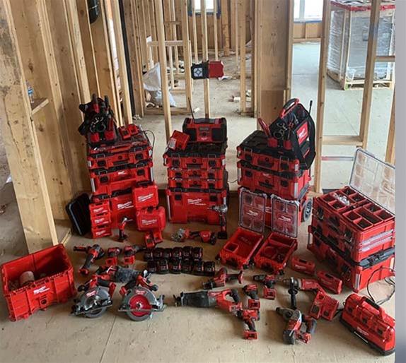 Milwaukee Tool 48-22-8315 Milwaukee PACKOUT Totes | Summit Racing