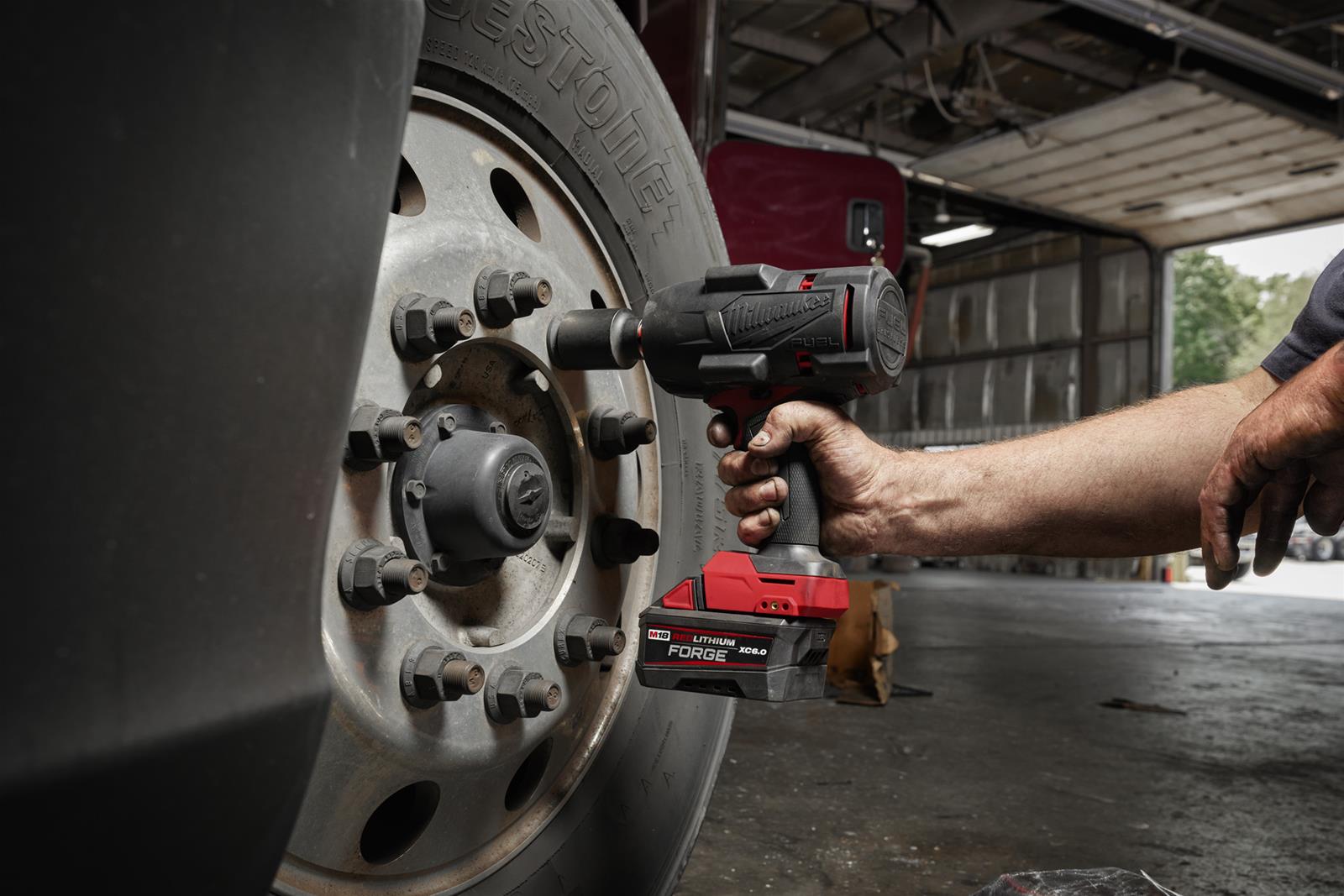 Milwaukee Tool 49-16-2967 Milwaukee M18 FUEL 1/2 in. High-Torque Impact ...