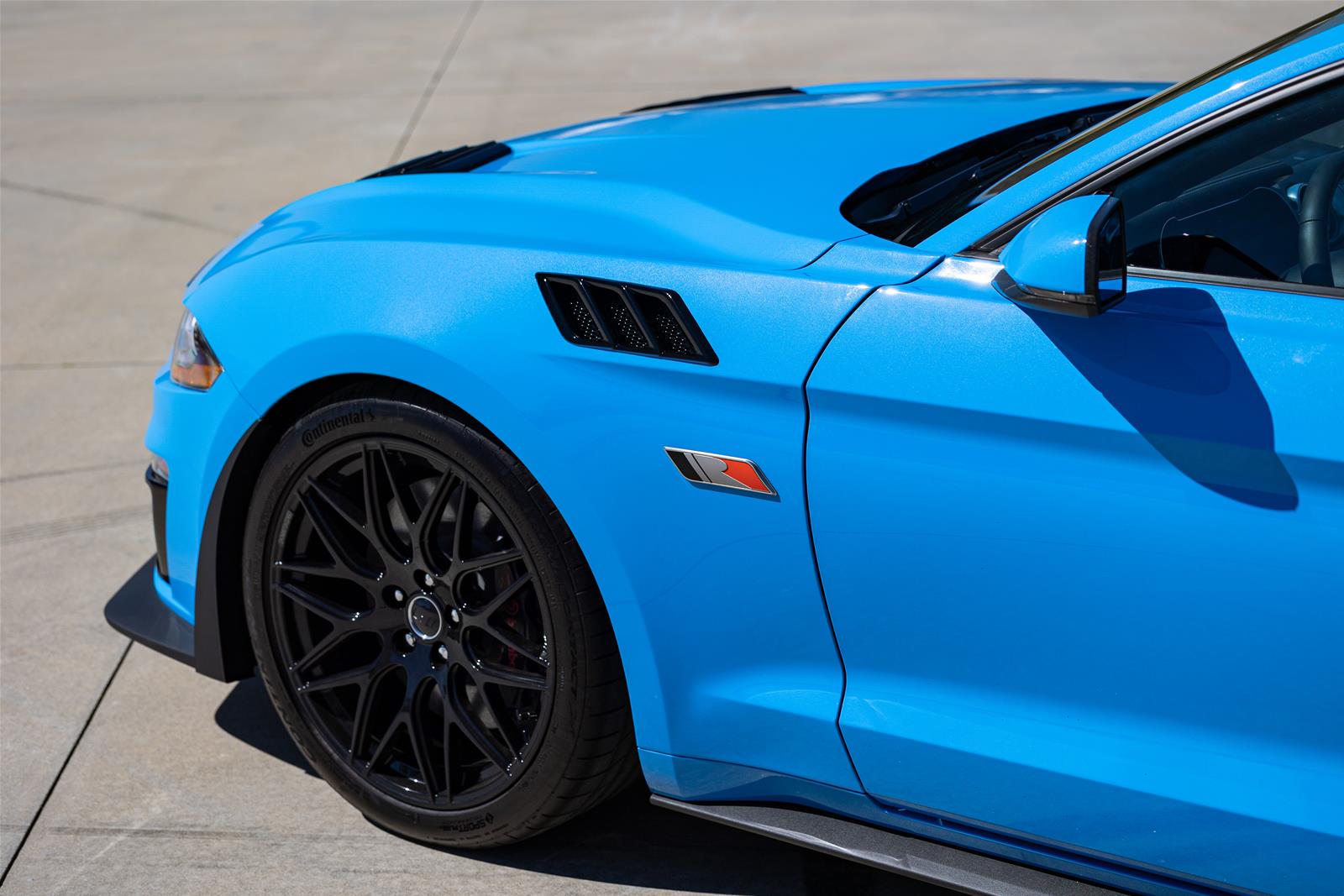 Roush Performance 422326 Roush Mustang Fender Vent Heat Extractors ...