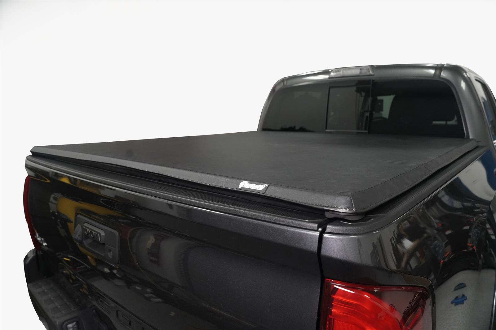 Summit Racing SUM-484908 Summit Racing™ Tri-Fold Tonneau Covers ...