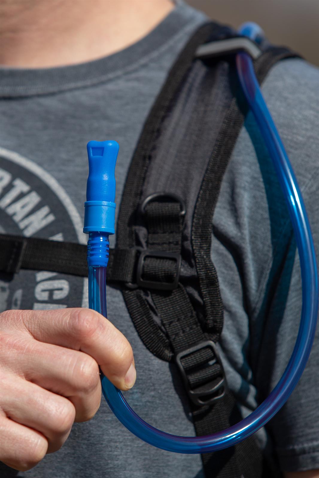 Summit Racing SUM-P38 Summit Racing™ Hydration Backpacks | Summit Racing